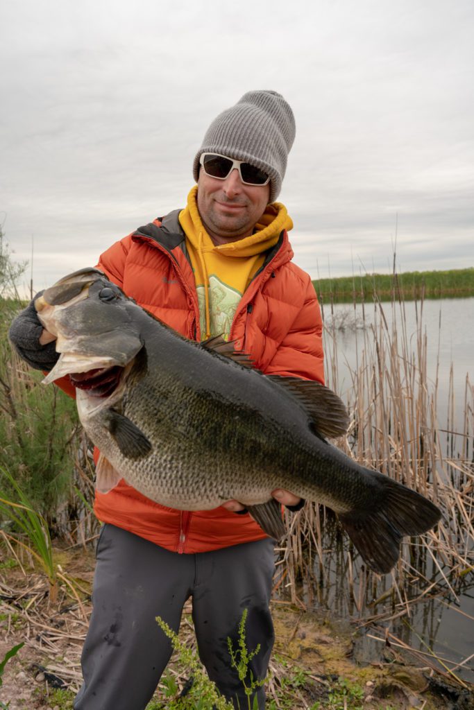 Texas Giants Growing the World Record Bass By Dustin Catrett | The Bass ...