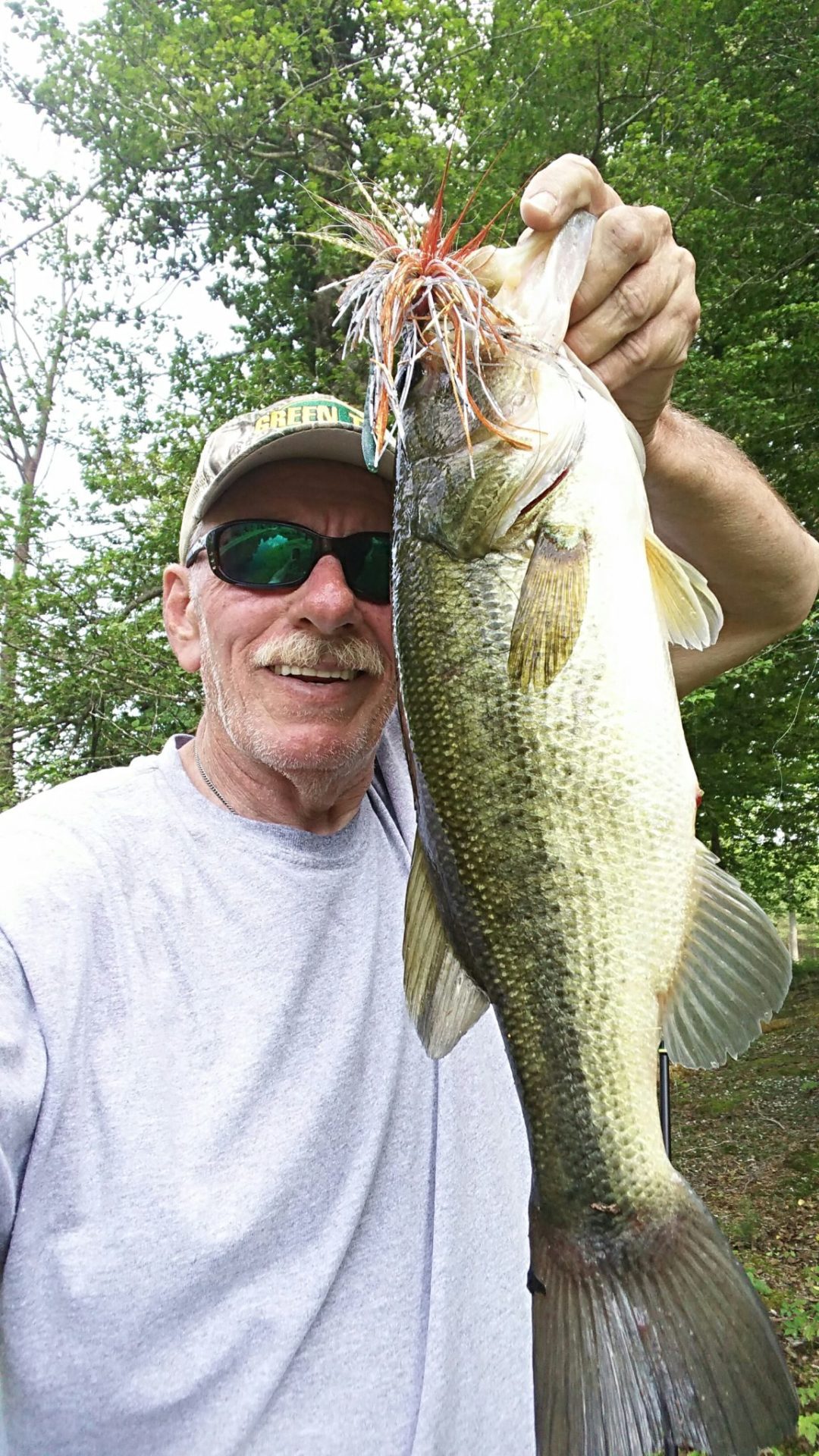 The Art of Natural Material Lure Building: The Buck Tail Johnny Story ...