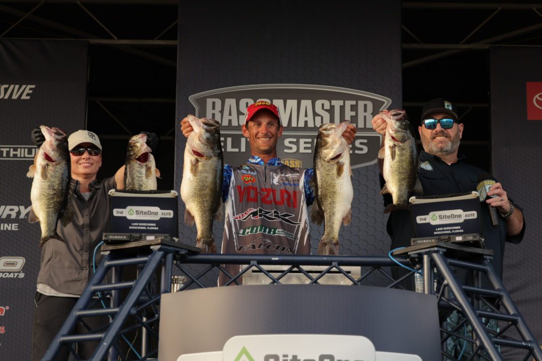 Cobb capitalizes on spawning waves for Bassmaster Elite lead on ...