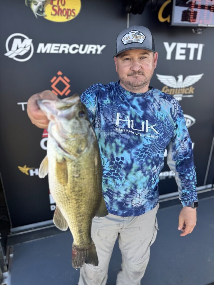 Darrell Stephens 6.62 leads Day 1 of the Big Bass Tour on Smith ...