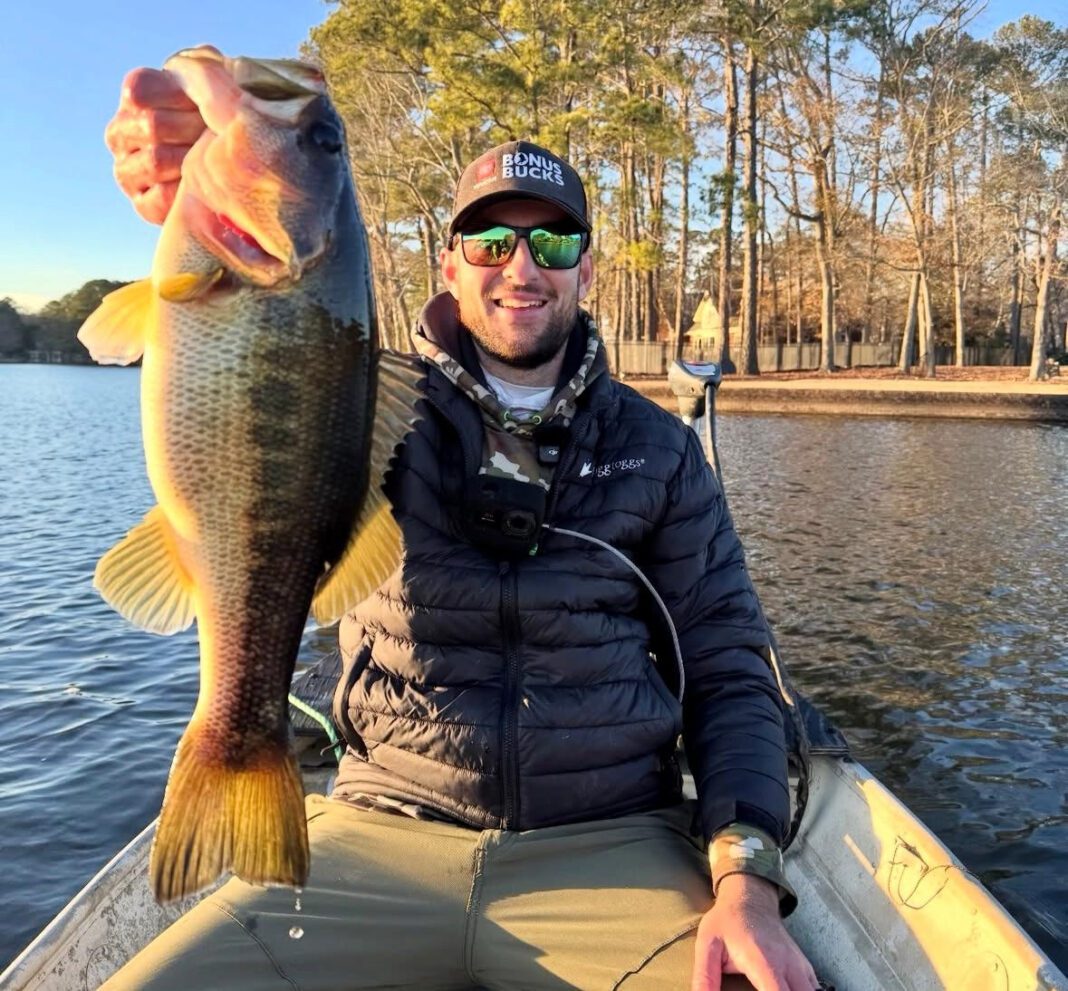 Missile Baits Sign Bass Pros Hartman and Greico | The Bass Cast